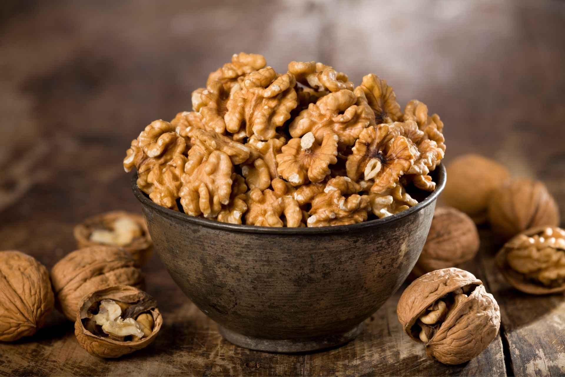 Health Benefits of Walnuts - A Nutritional Powerhouse - Anna and Sarah